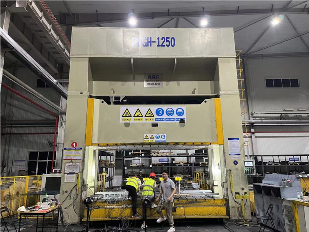 Xianfeng Metal Forming China: Calculation of Tool Deformation Under ASQ (AutoForm Supplier ...